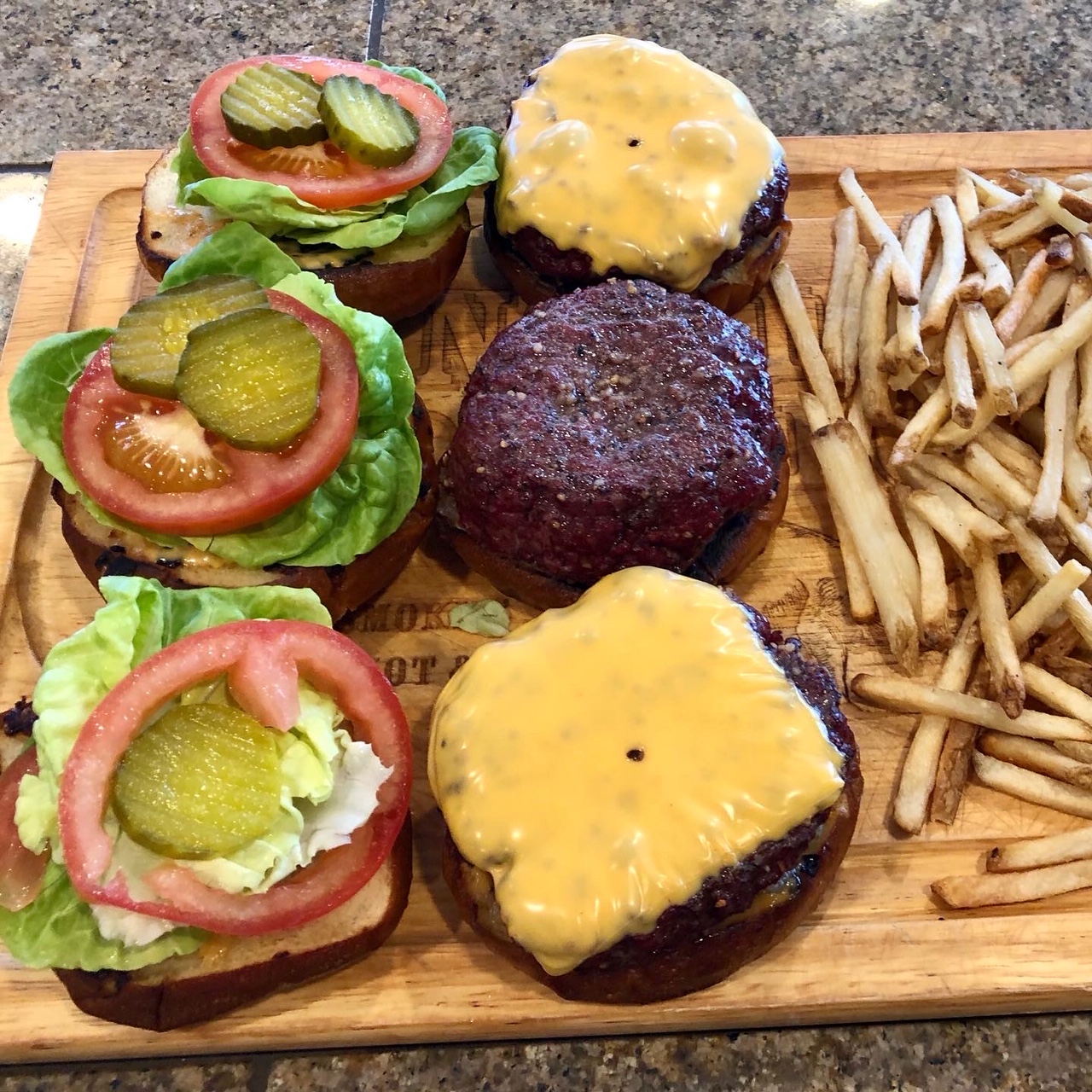 Smoked Cheeseburgers – No Limit Cooking