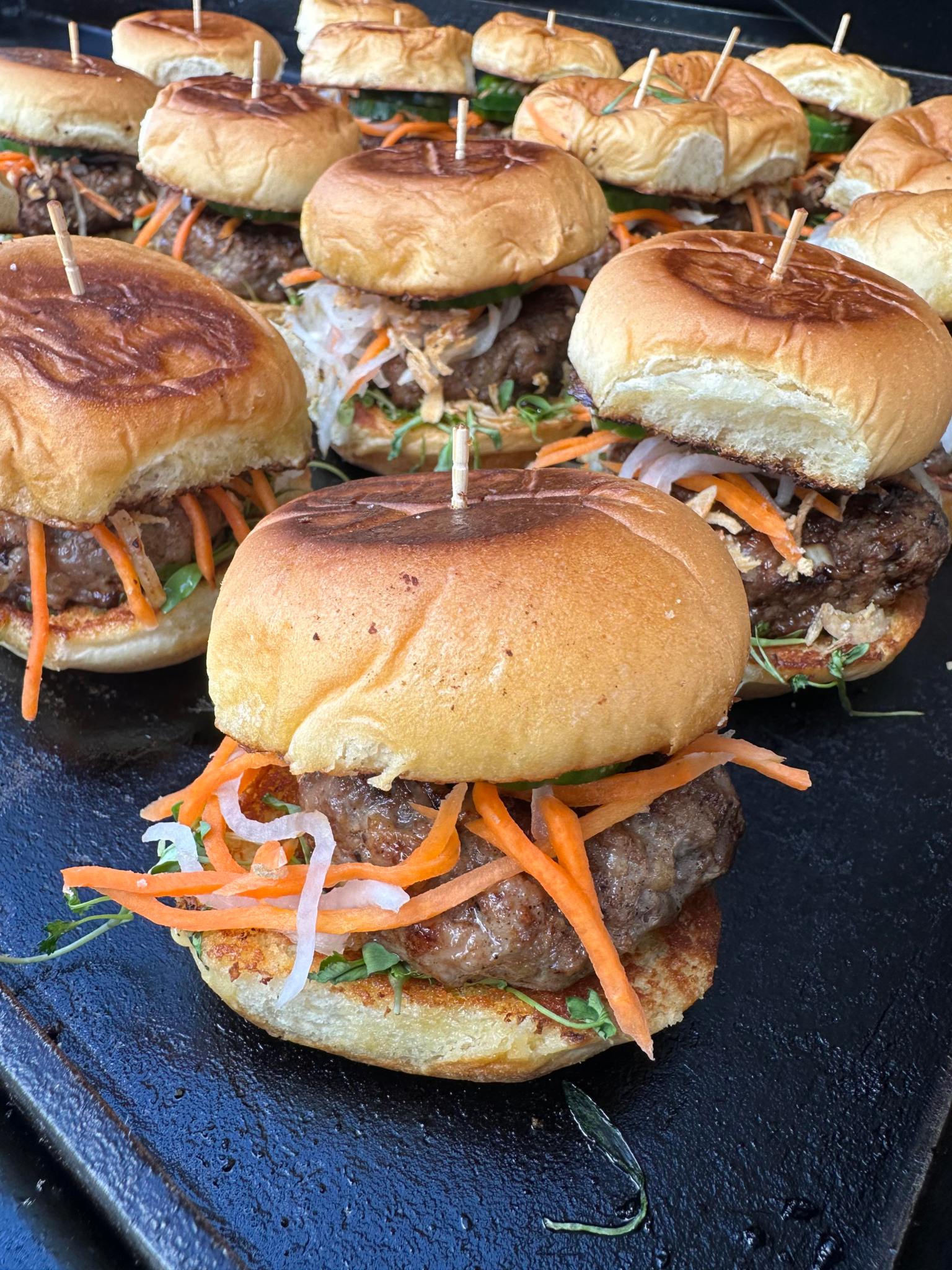Bánh Mì Sliders – No Limit Cooking